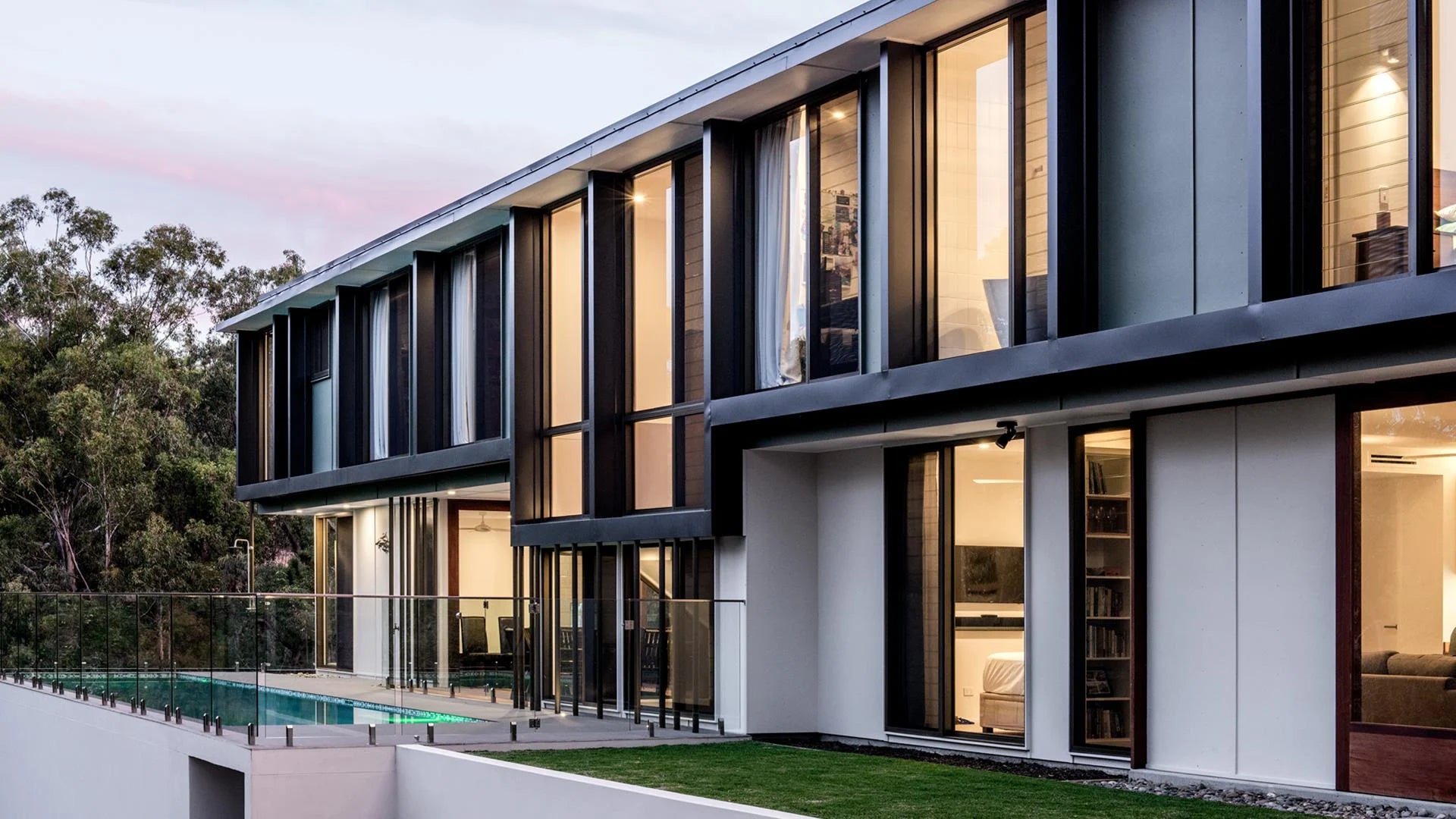 Quantum Fixed Lite Windows | Aluminium Windows - Trend